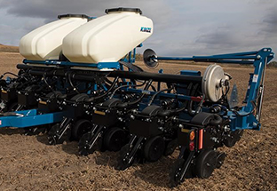 Kinze Showroom | Belzer Equipment, Inc | Albia, Iowa | Kubota and New ...